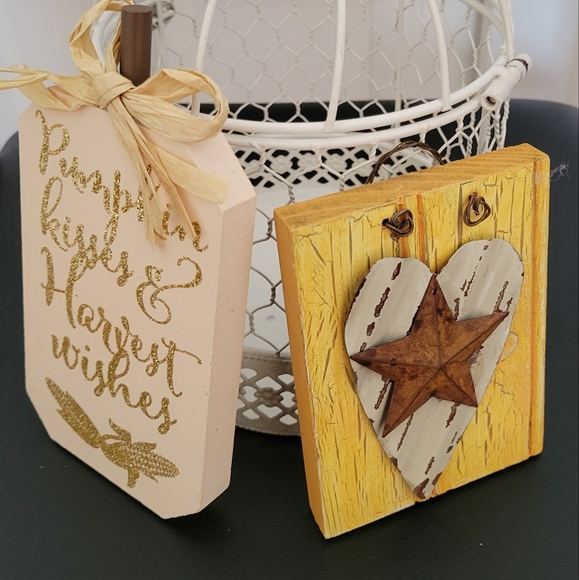 Other | Rustic Farmhouse Small Wood Signs Set2 Metal Heart Mini Star ...